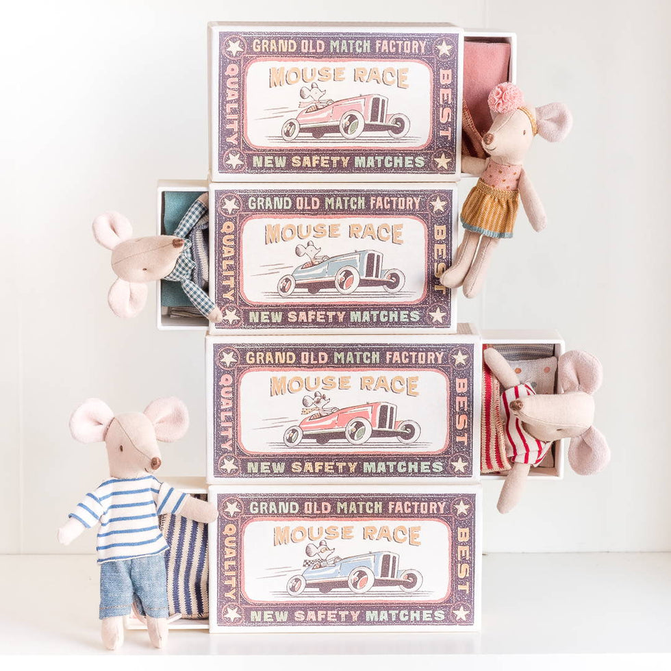 Shop By Age Group – Dilly Dally Kids