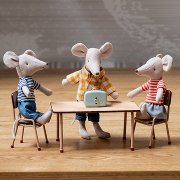 Dilly Dally Kids - Creative Toy Store in Vancouver, BC