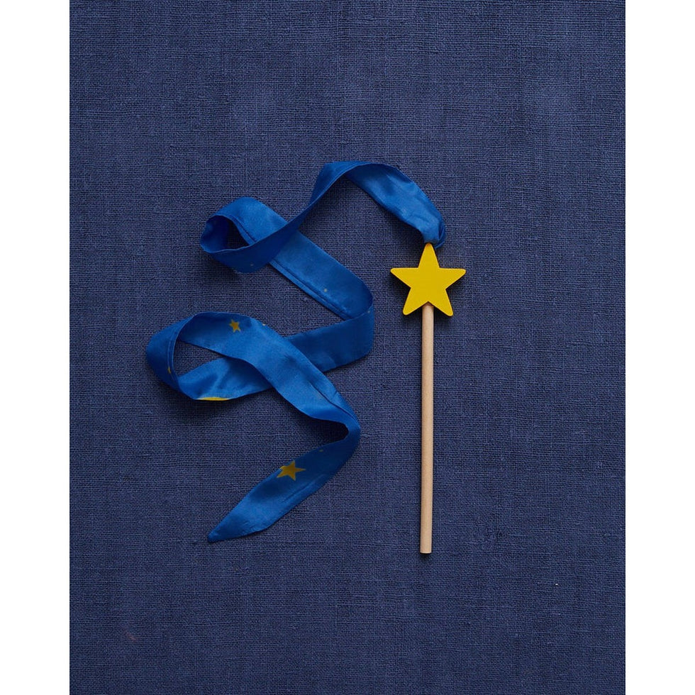 Dress Up Clothes & Games – Dilly Dally Kids